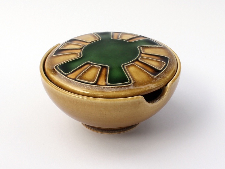 featured salt dish craftsman – one acre ceramics